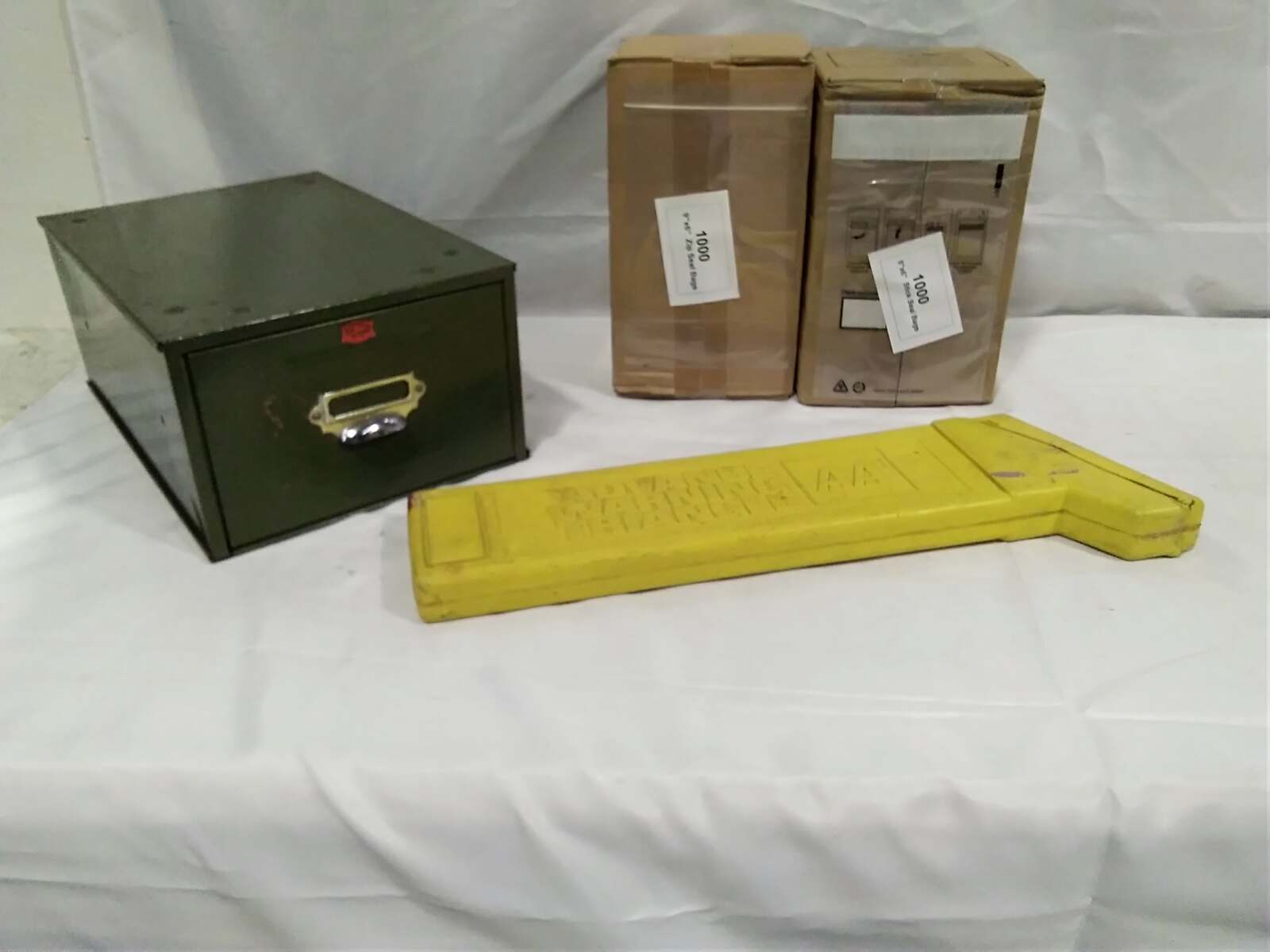 lot 801 metal document box, plastic bags & triangle warning sign – Hill ...